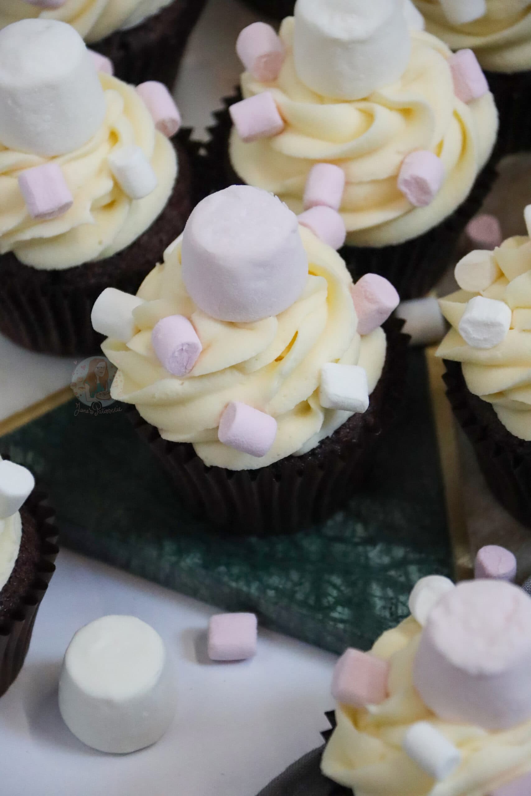 Marshmallow Cupcakes! - Jane's Patisserie