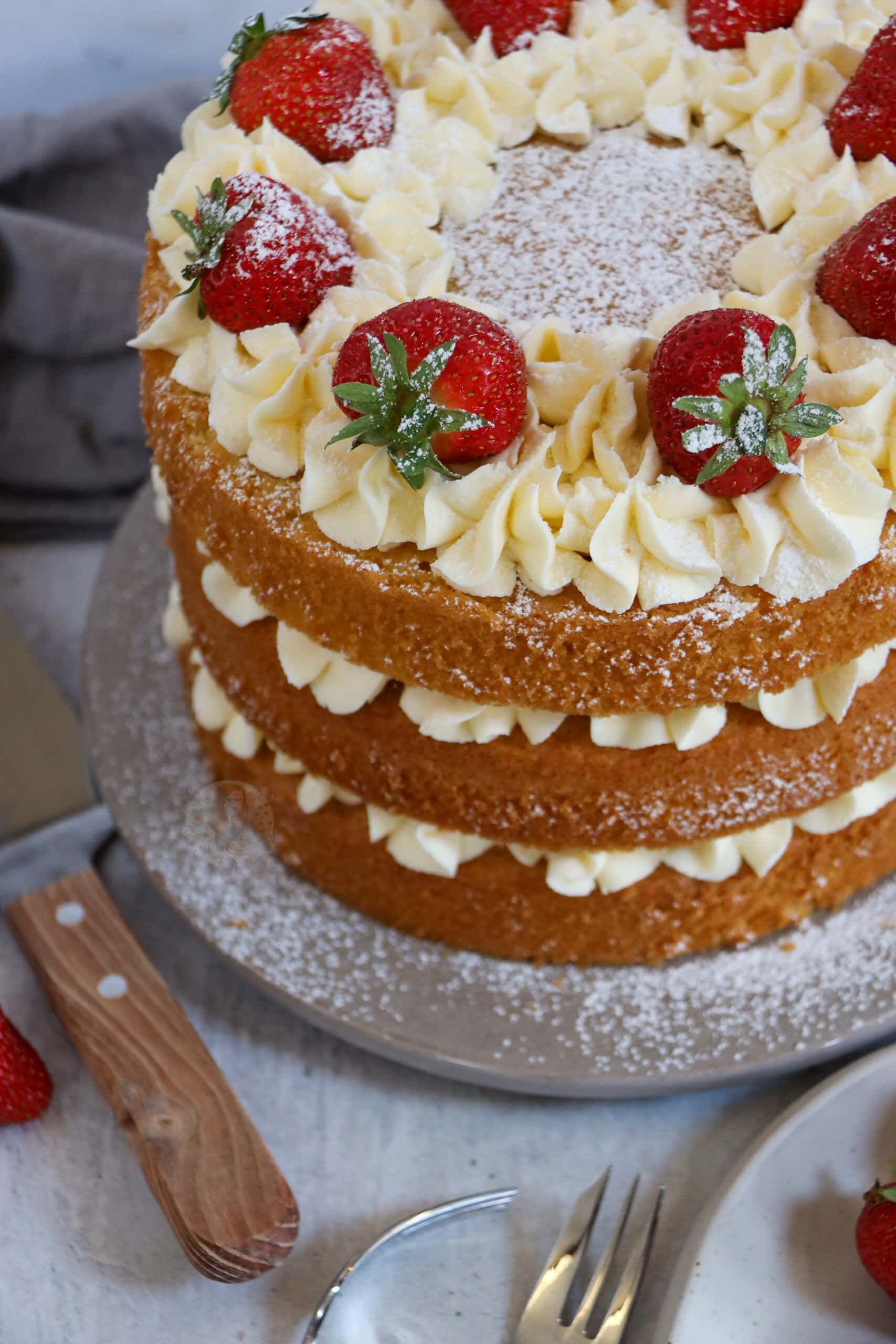 Victoria Sponge - Celebration Cake! - Jane's Patisserie