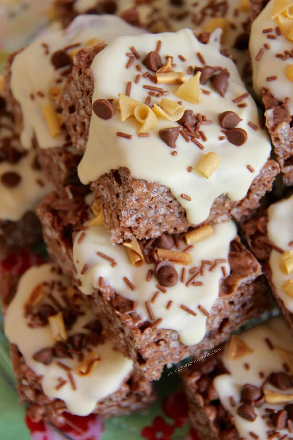 Mars Bar Crispy Squares! - Jane's Patisserie