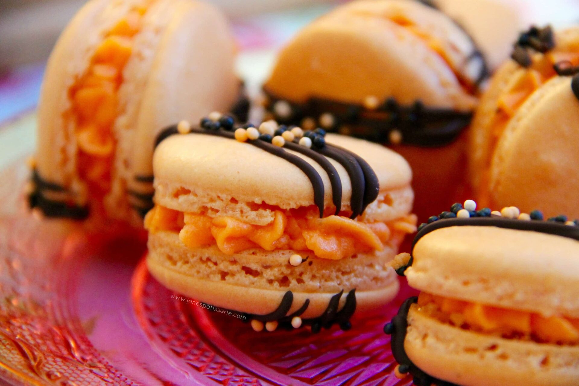 Halloween Macarons! - Jane's Patisserie