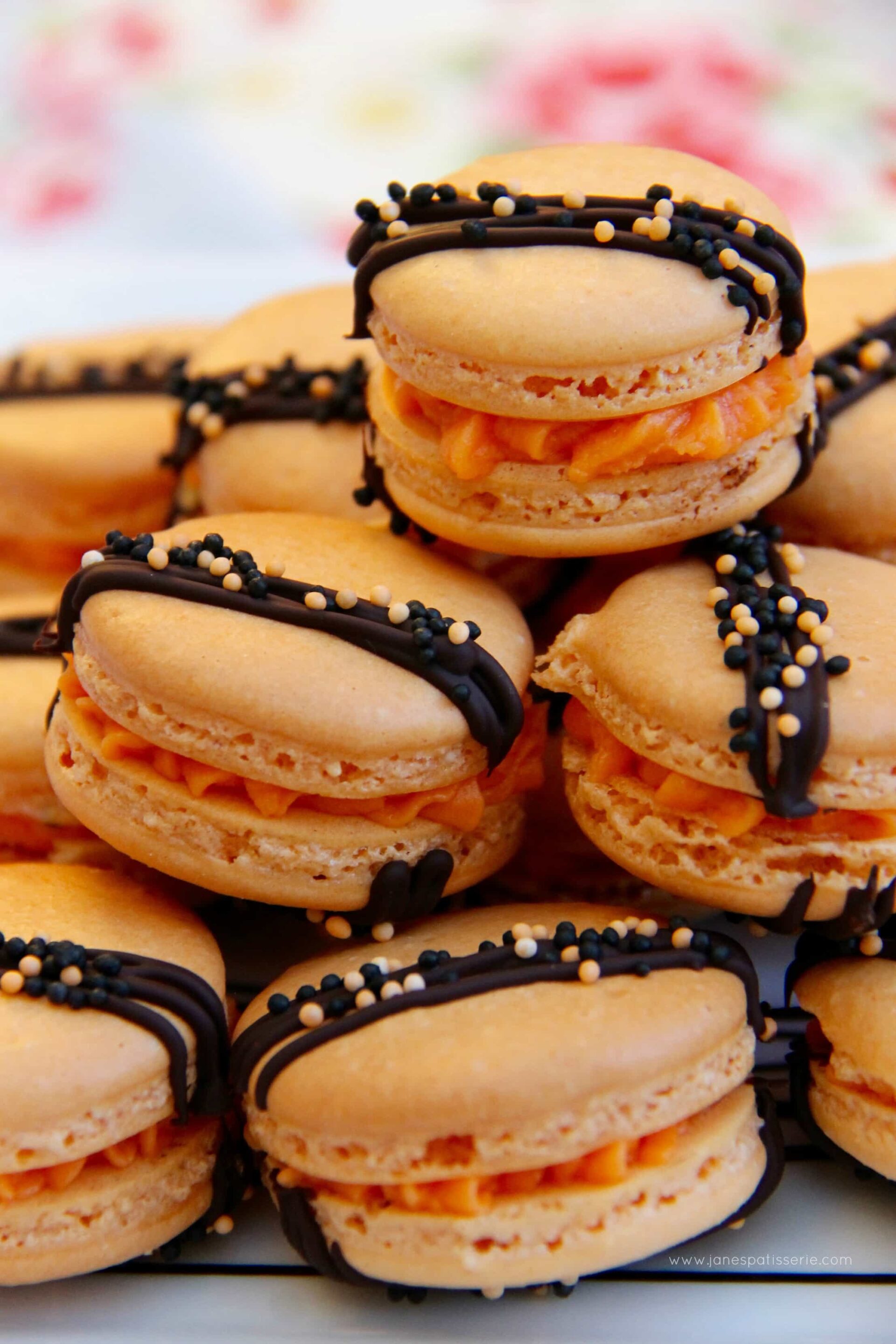 Halloween Macarons! - Jane's Patisserie