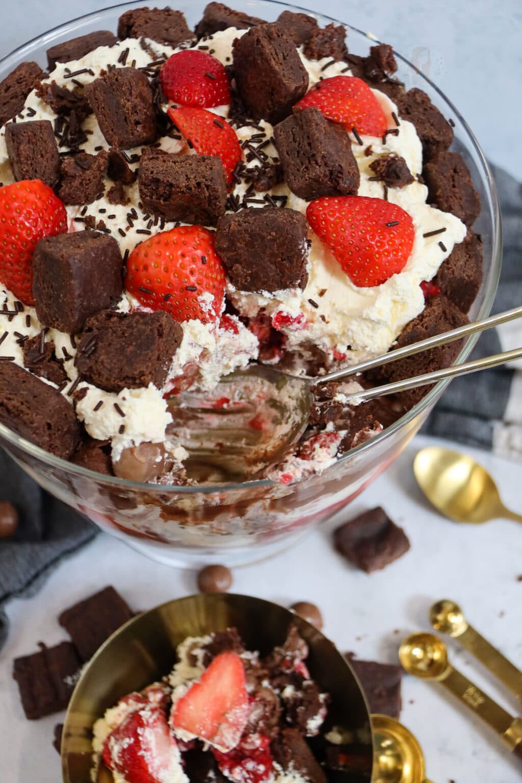 Chocolate Brownie Trifle! - Jane's Patisserie