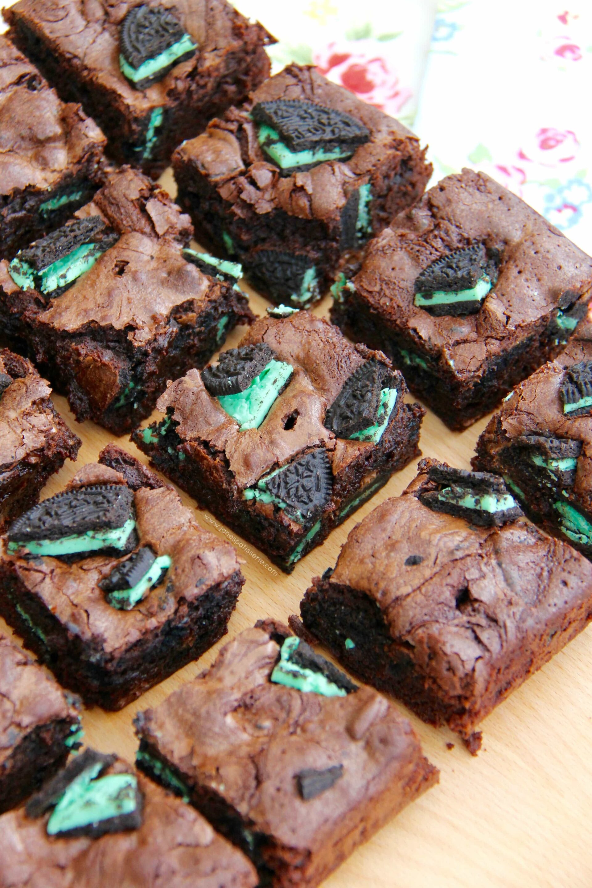 Mint Oreo Brownies! - Jane's Patisserie