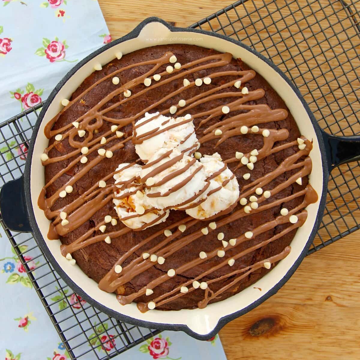 Giant Skillet Brownie! - Jane's Patisserie