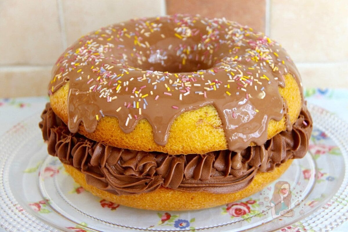 Giant Doughnut Cake! - Jane's Patisserie