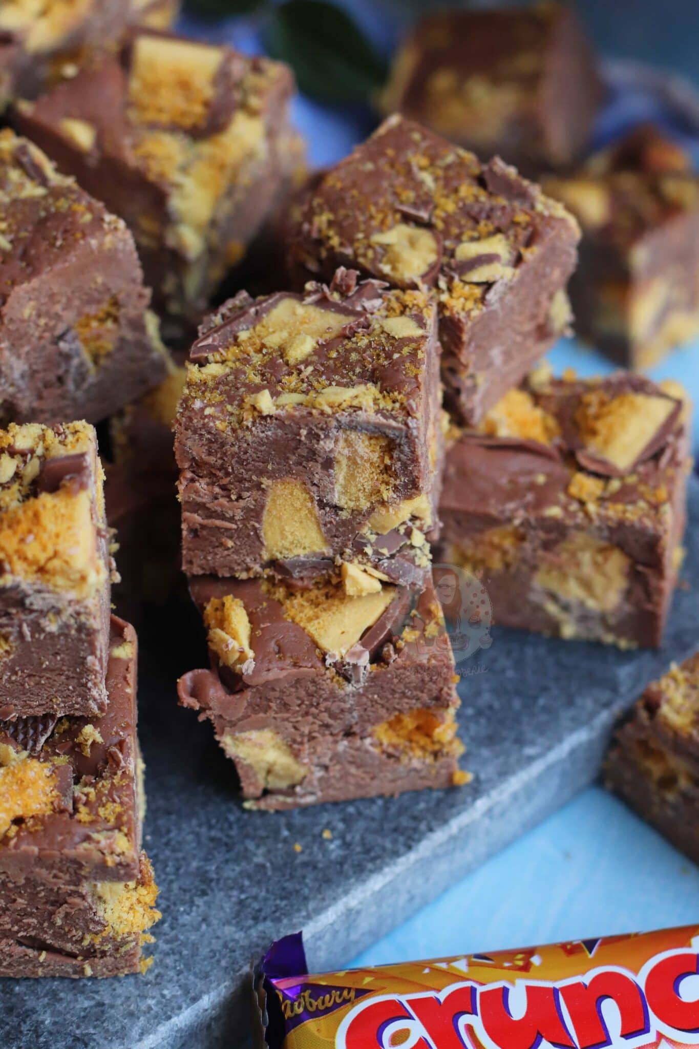 Honeycomb Crunchie Fudge! - Jane's Patisserie