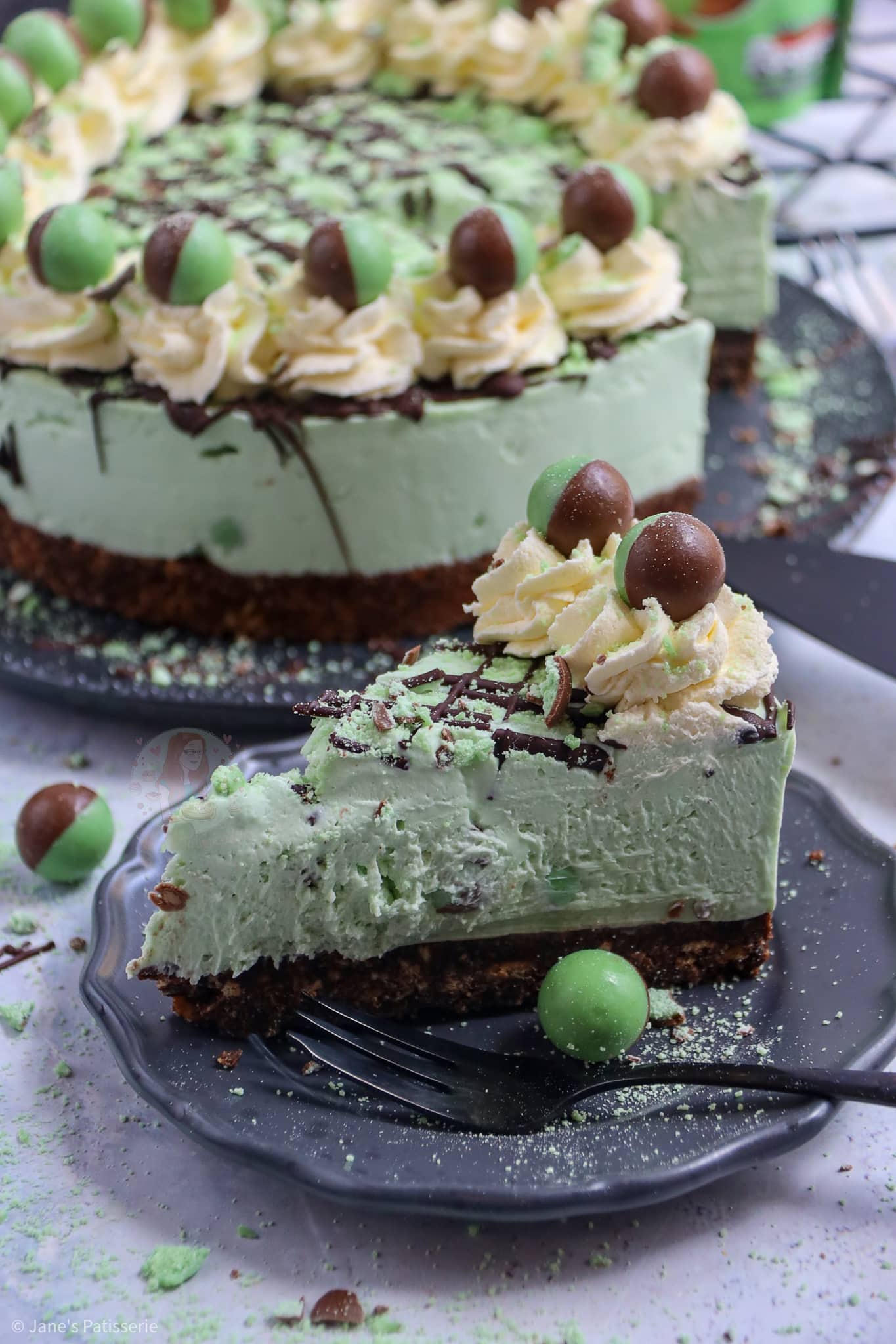 No-Bake Mint Aero Cheesecake! - Jane's Patisserie