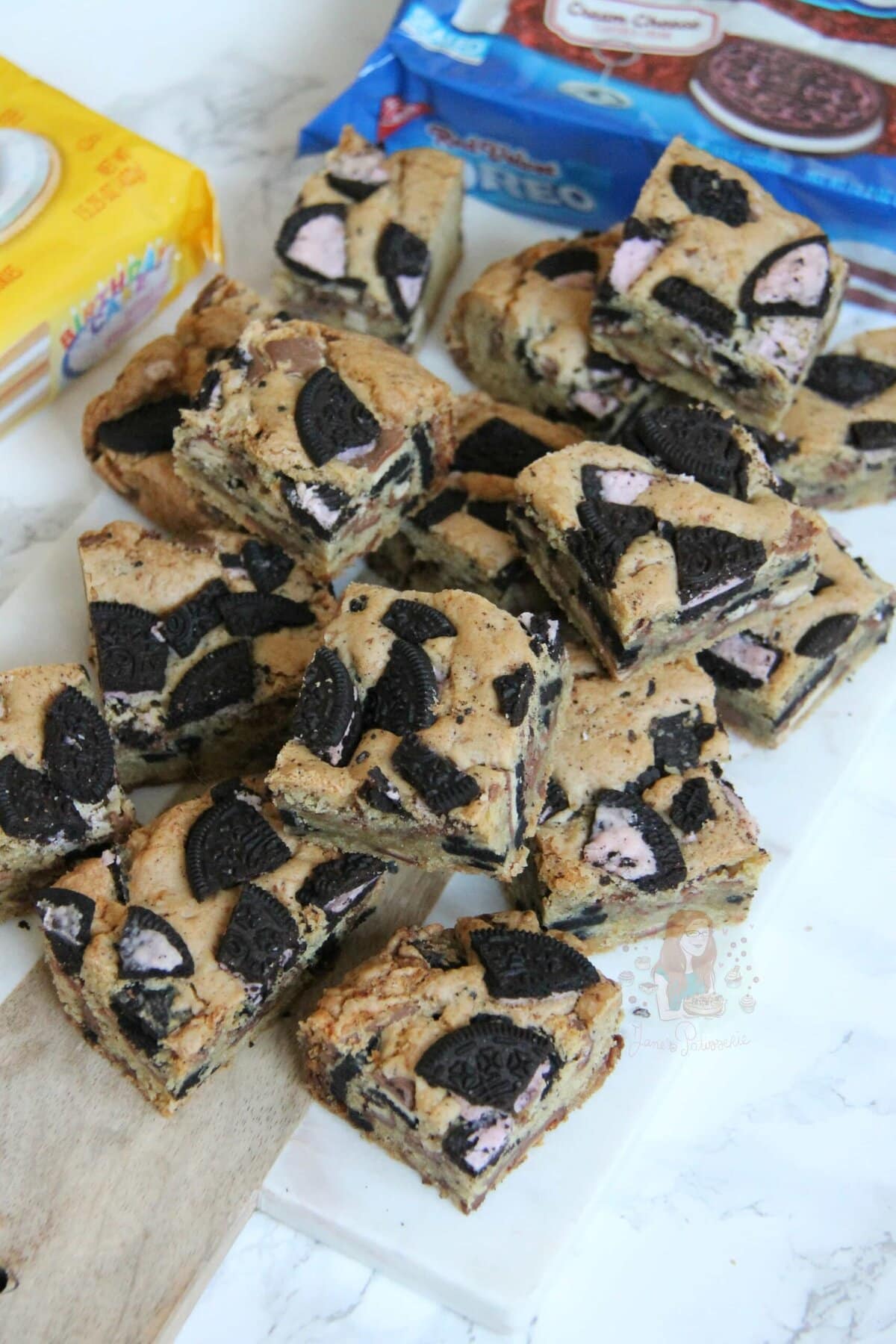 Oreo Cookie Bars! - Jane's Patisserie