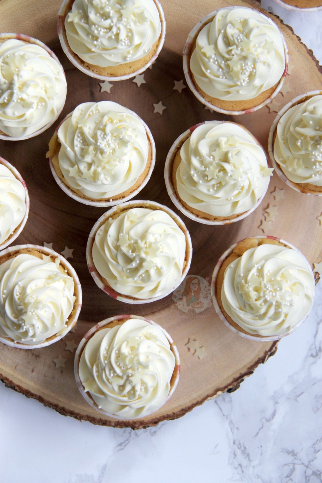 White Chocolate Cupcakes! - Jane's Patisserie