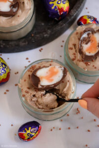 Creme Egg Chocolate Mousse! - Jane's Patisserie