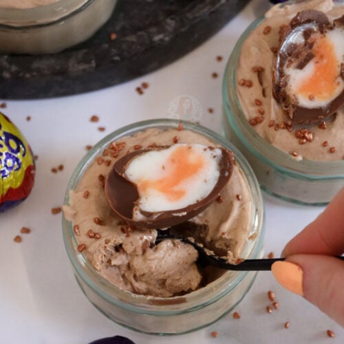 Creme Egg Chocolate Mousse! - Jane's Patisserie