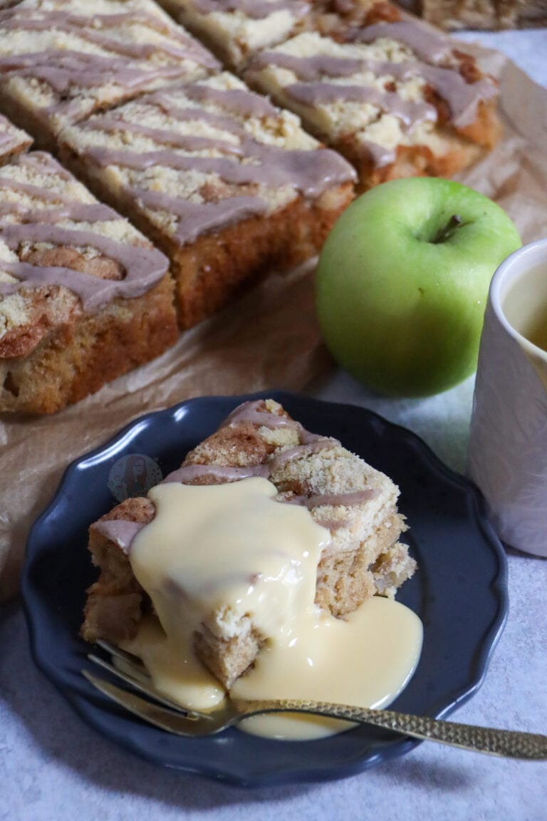 Apple Crumble Traybake Cake! - Jane's Patisserie