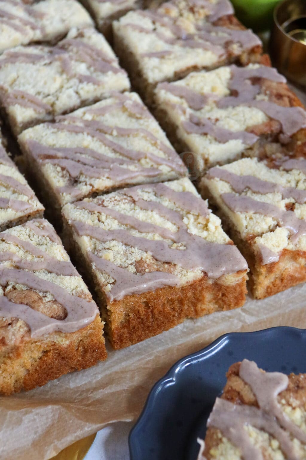 Apple Crumble Traybake Cake! - Jane's Patisserie