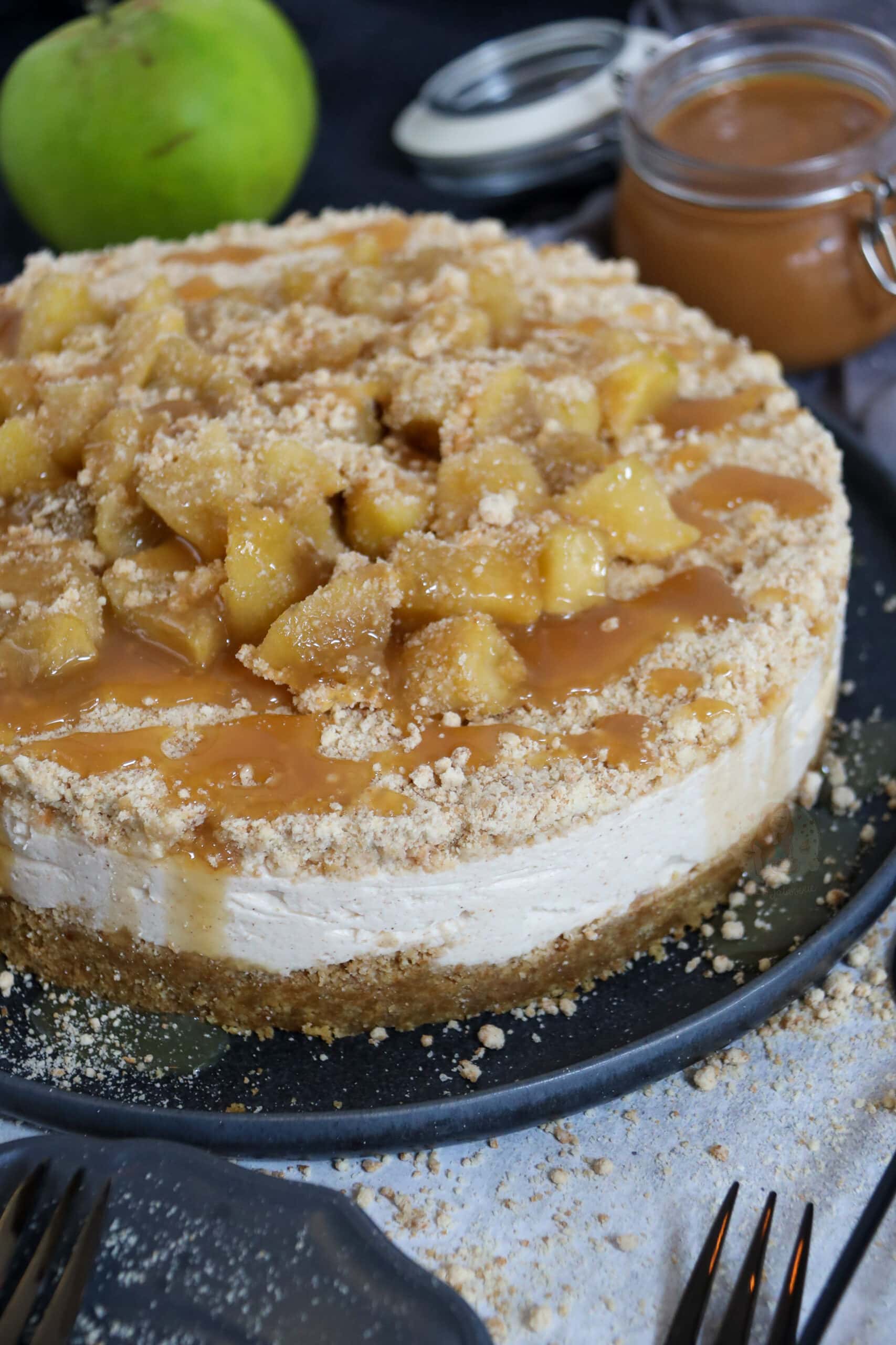 Apple Crumble Cheesecake! - Jane's Patisserie