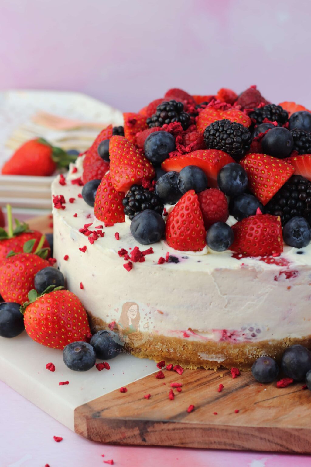 No-Bake Summer Berry Cheesecake! - Jane's Patisserie