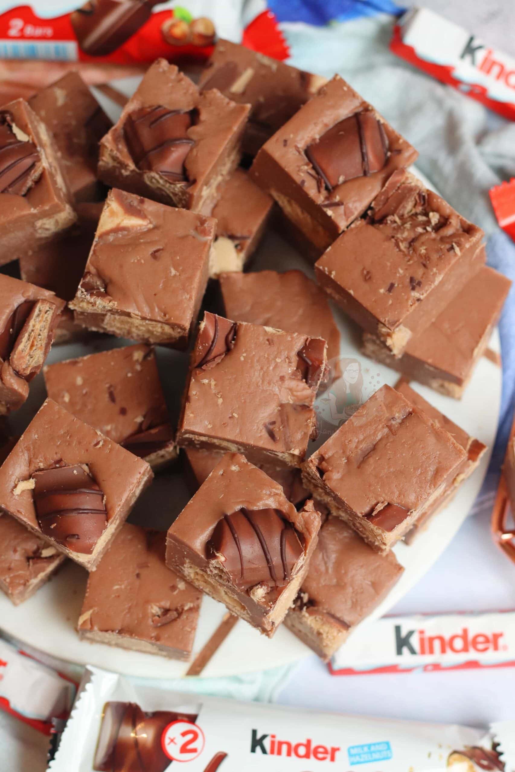Chocolate Kinder Bueno Fudge! - Jane's Patisserie