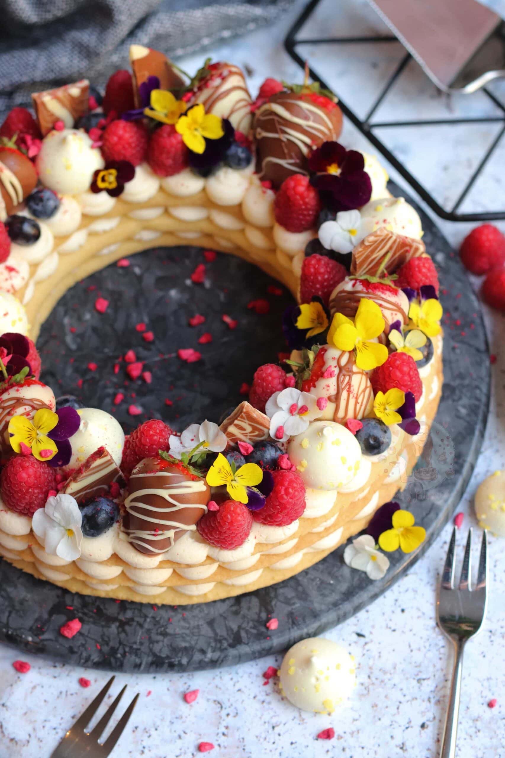 Letter Cookie Cake! - Jane's Patisserie