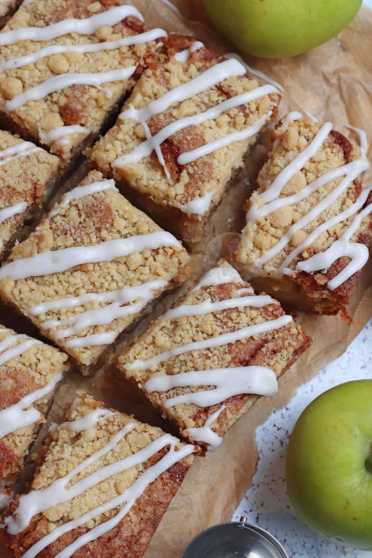 Apple Crumble Traybake Cake! - Jane's Patisserie