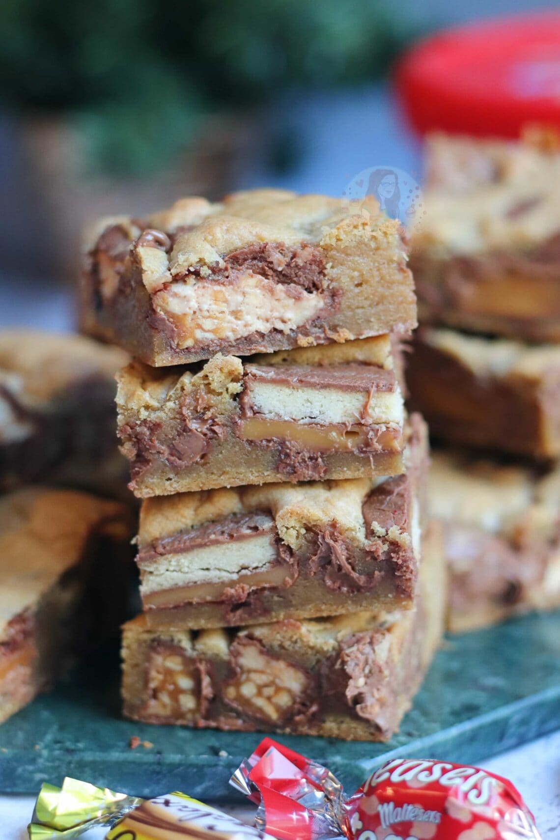 Chocolate Box Cookie Bars! - Jane's Patisserie