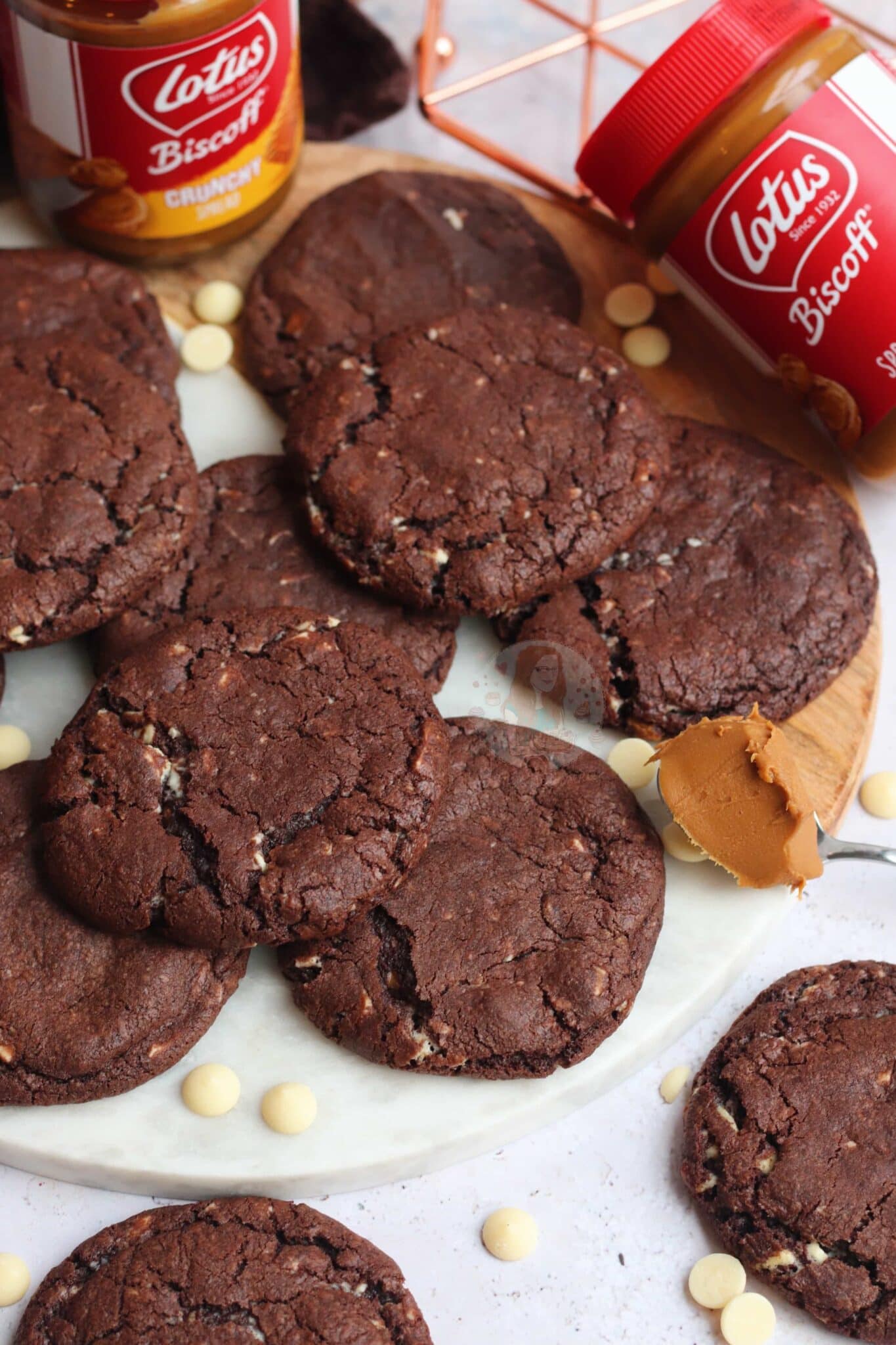 Biscoff Stuffed Cookies! - Jane's Patisserie