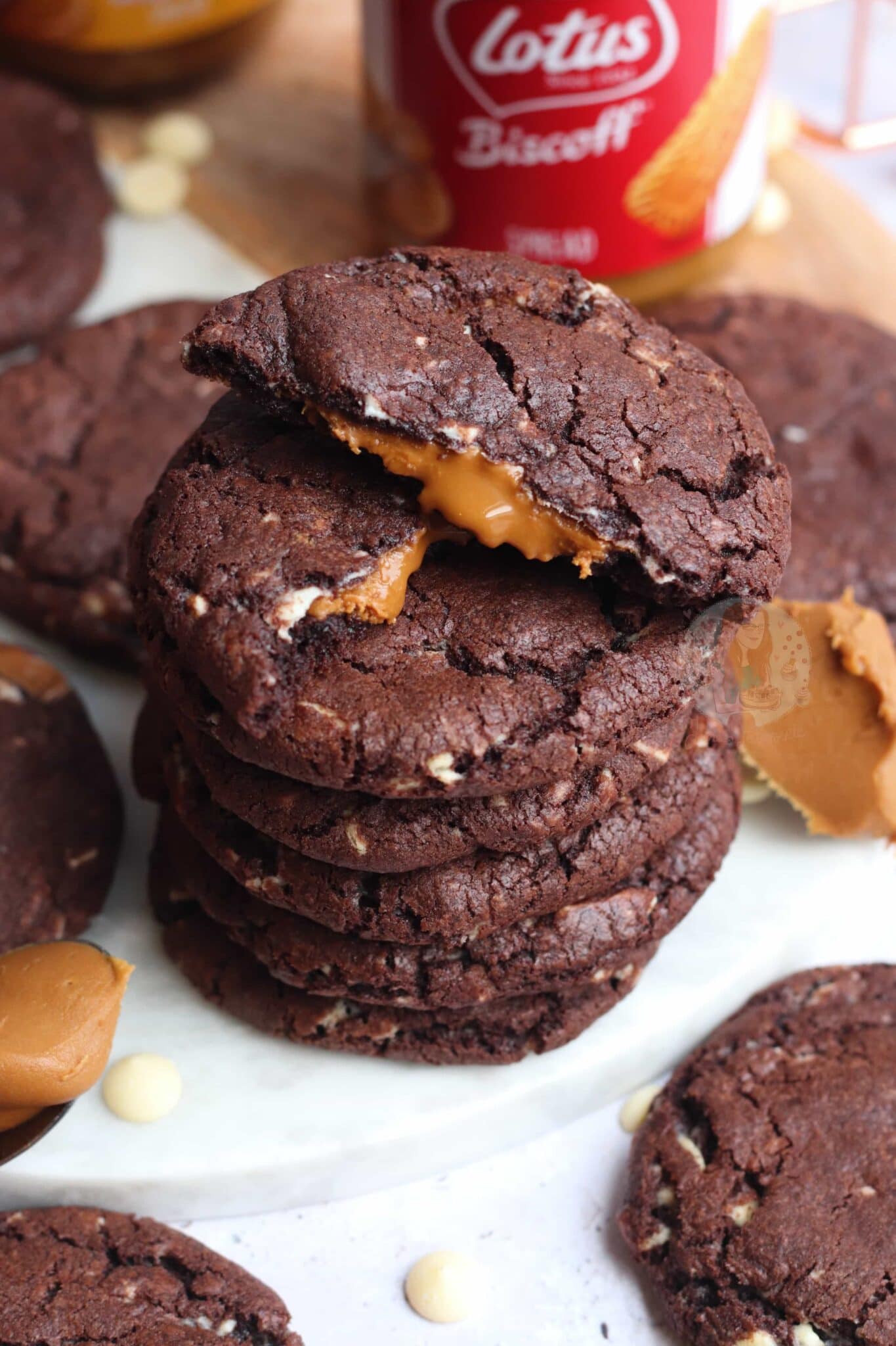Biscoff Stuffed Cookies! - Jane's Patisserie