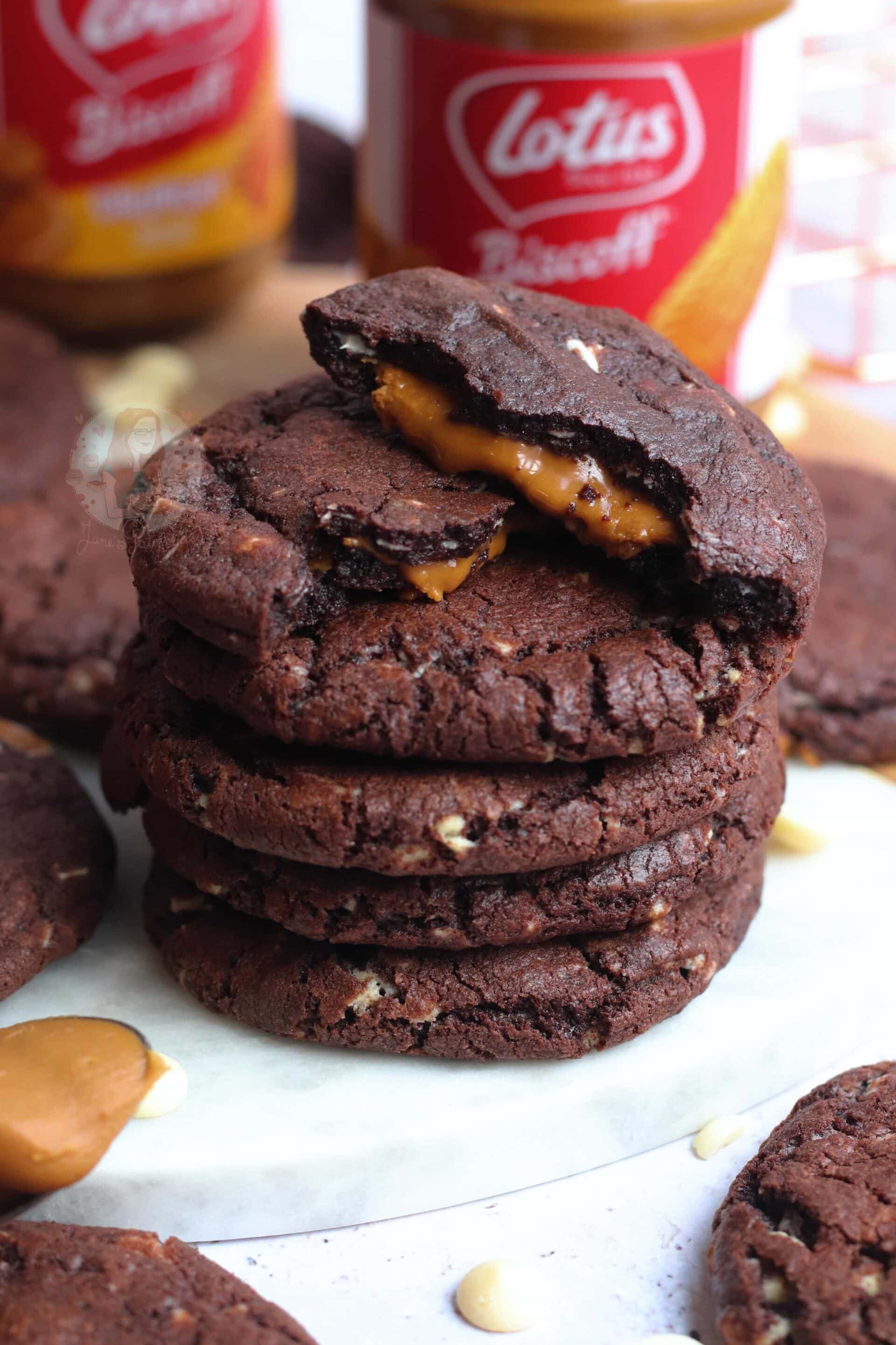 Biscoff Stuffed Cookies! - Jane's Patisserie