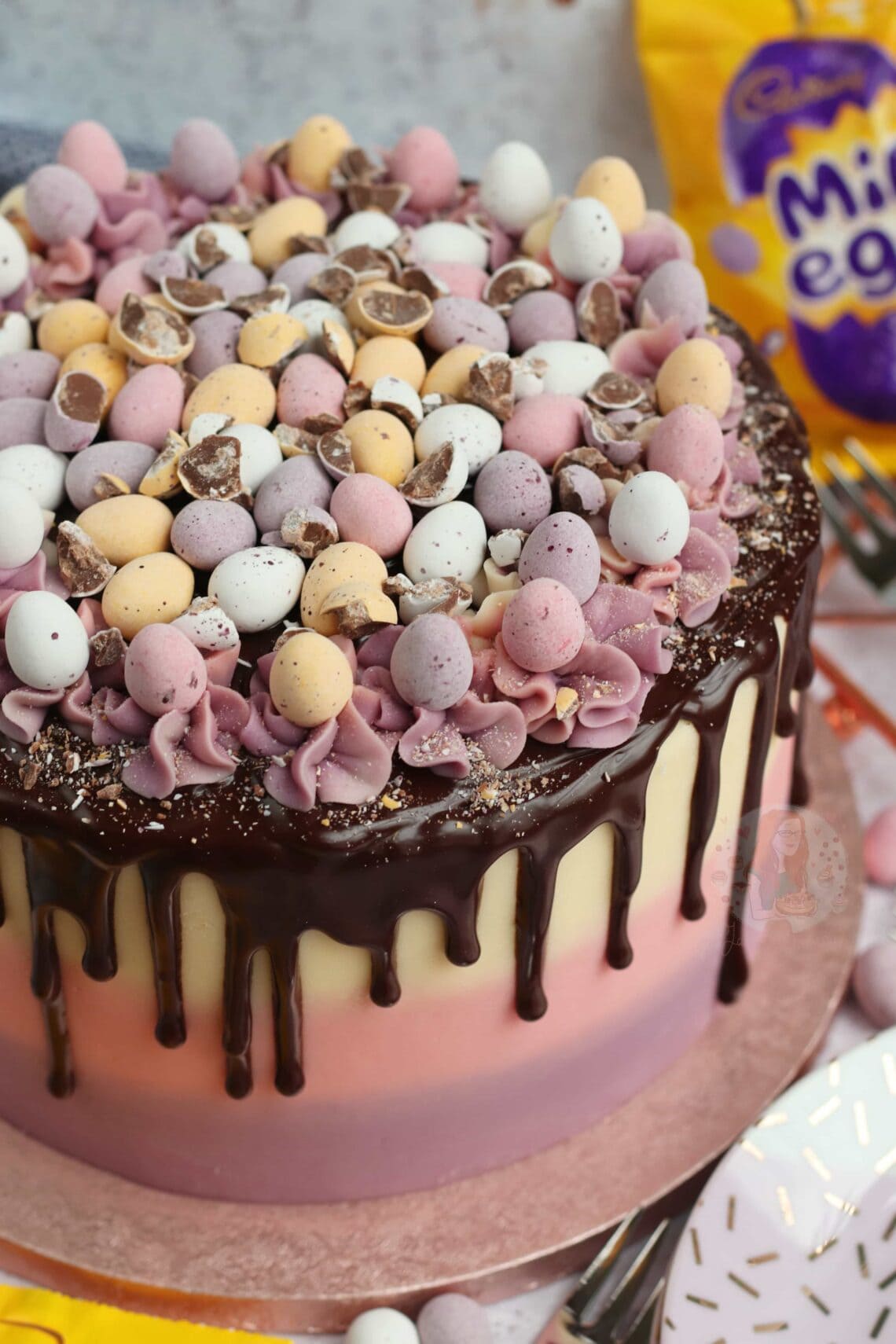 Mini Egg Drip Cake! - Jane's Patisserie