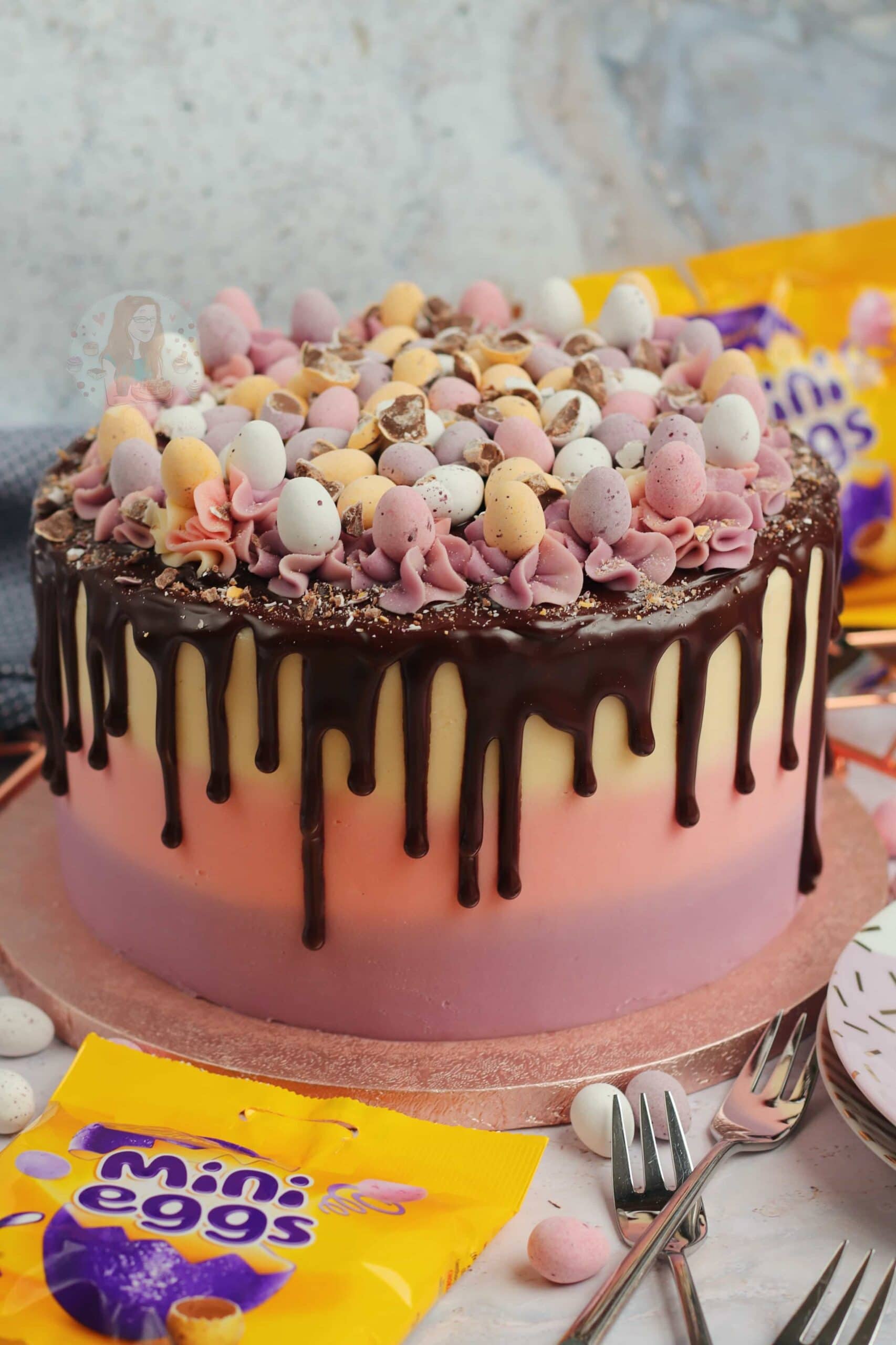 Mini Egg Drip Cake! - Jane's Patisserie