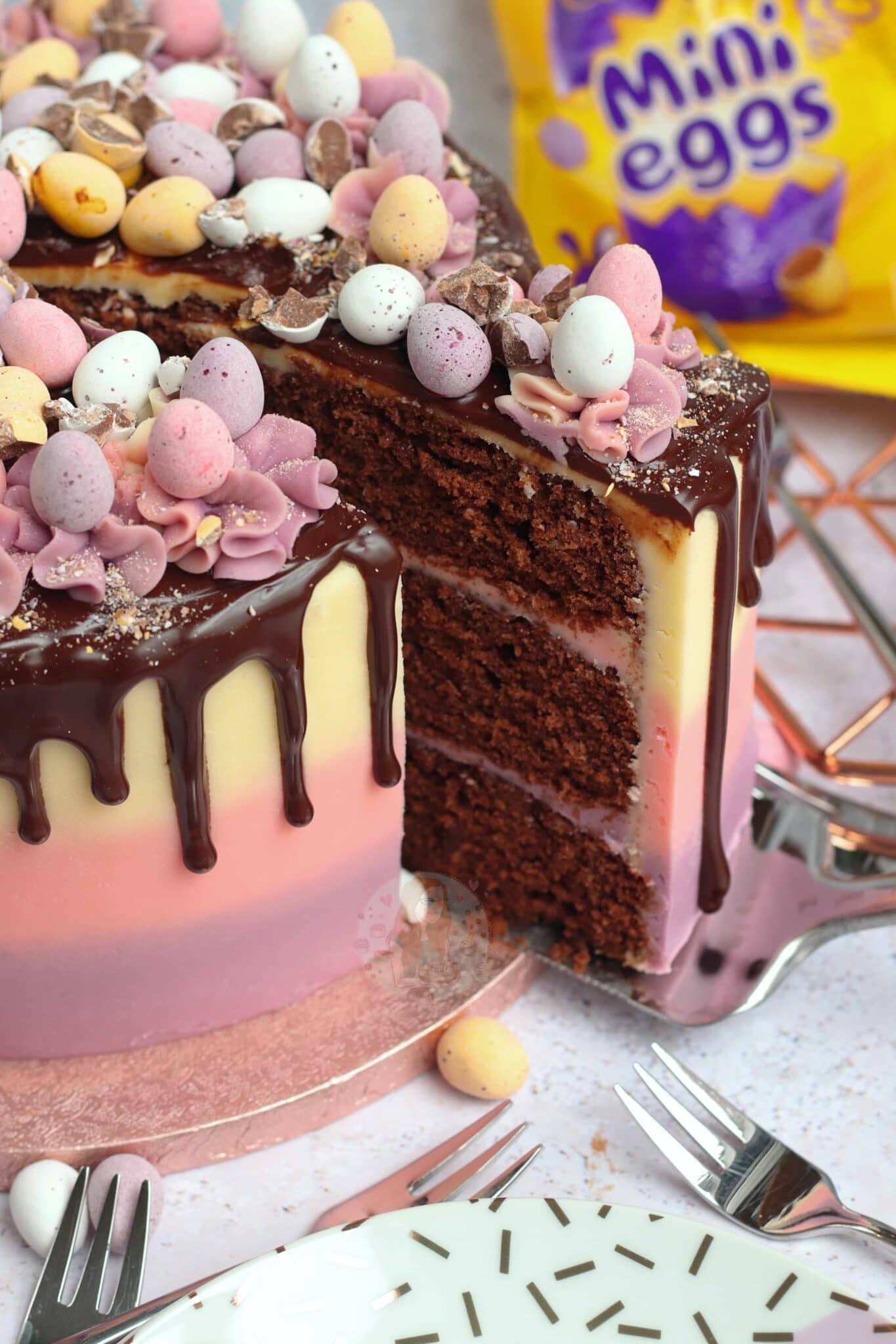 Mini Egg Drip Cake! - Jane's Patisserie