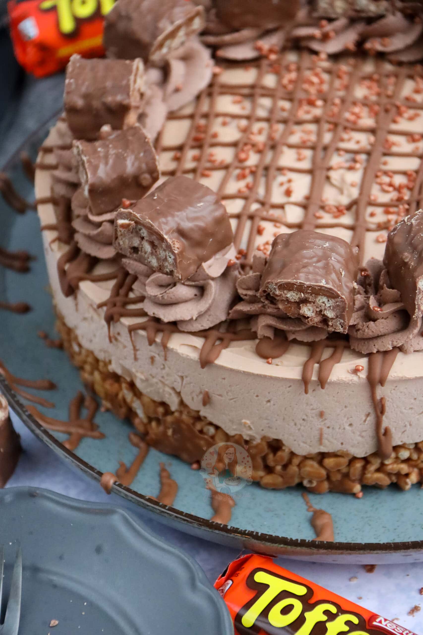 No-Bake Toffee Crisp Cheesecake! - Jane's Patisserie