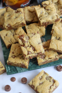 Rolo Cookie Bars! - Jane's Patisserie