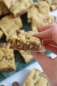 Rolo Cookie Bars! - Jane's Patisserie