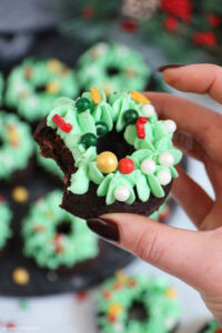 Christmas Wreath Bronuts! - Jane's Patisserie