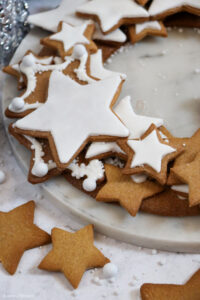 Gingerbread Cookie Wreath! - Jane's Patisserie