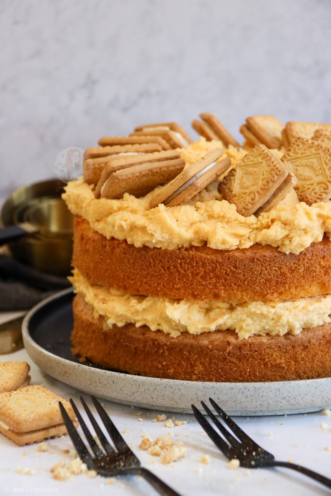 Custard Cream Cake! - Jane's Patisserie