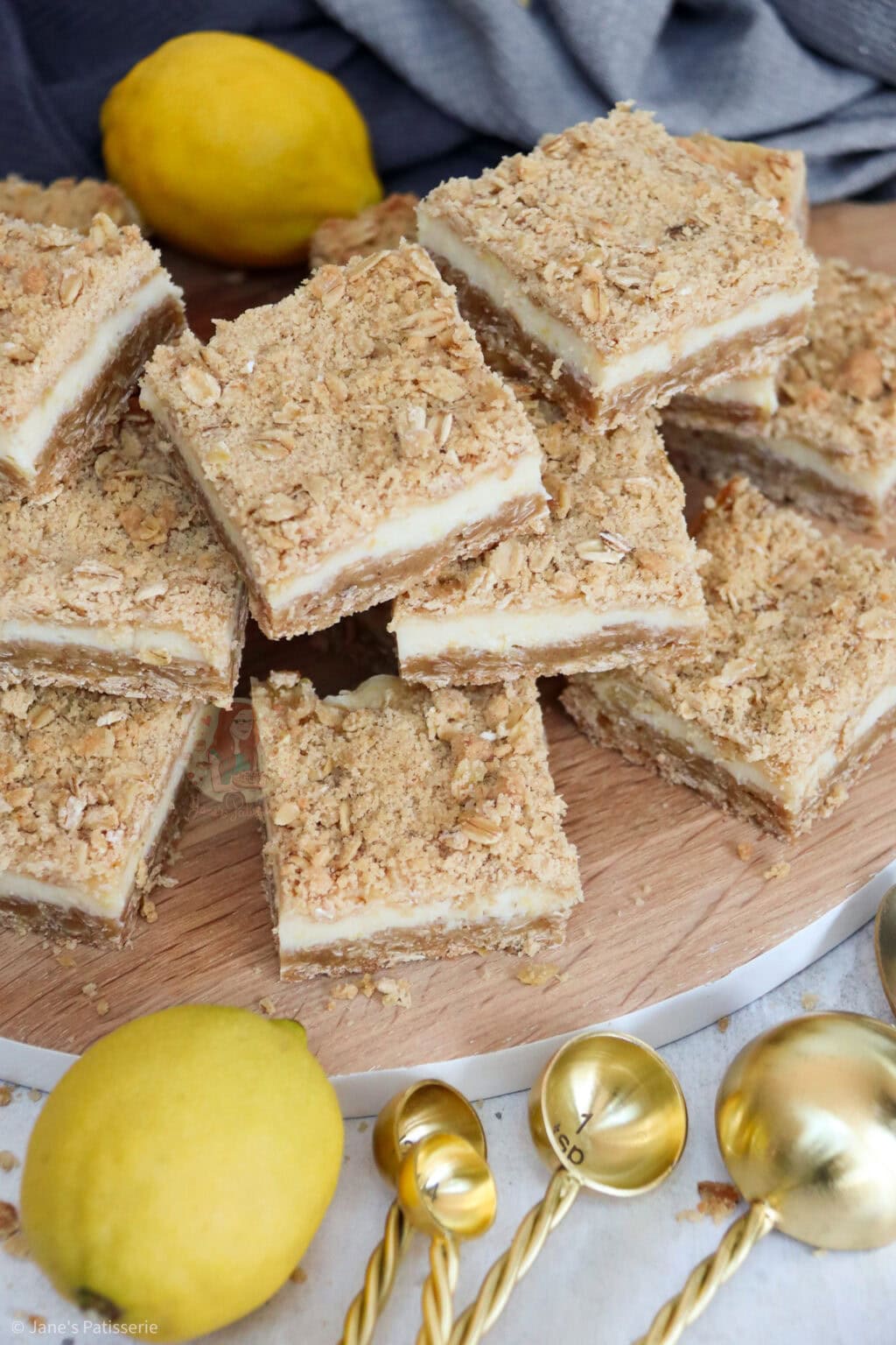Lemon Crumble Bars! - Jane's Patisserie