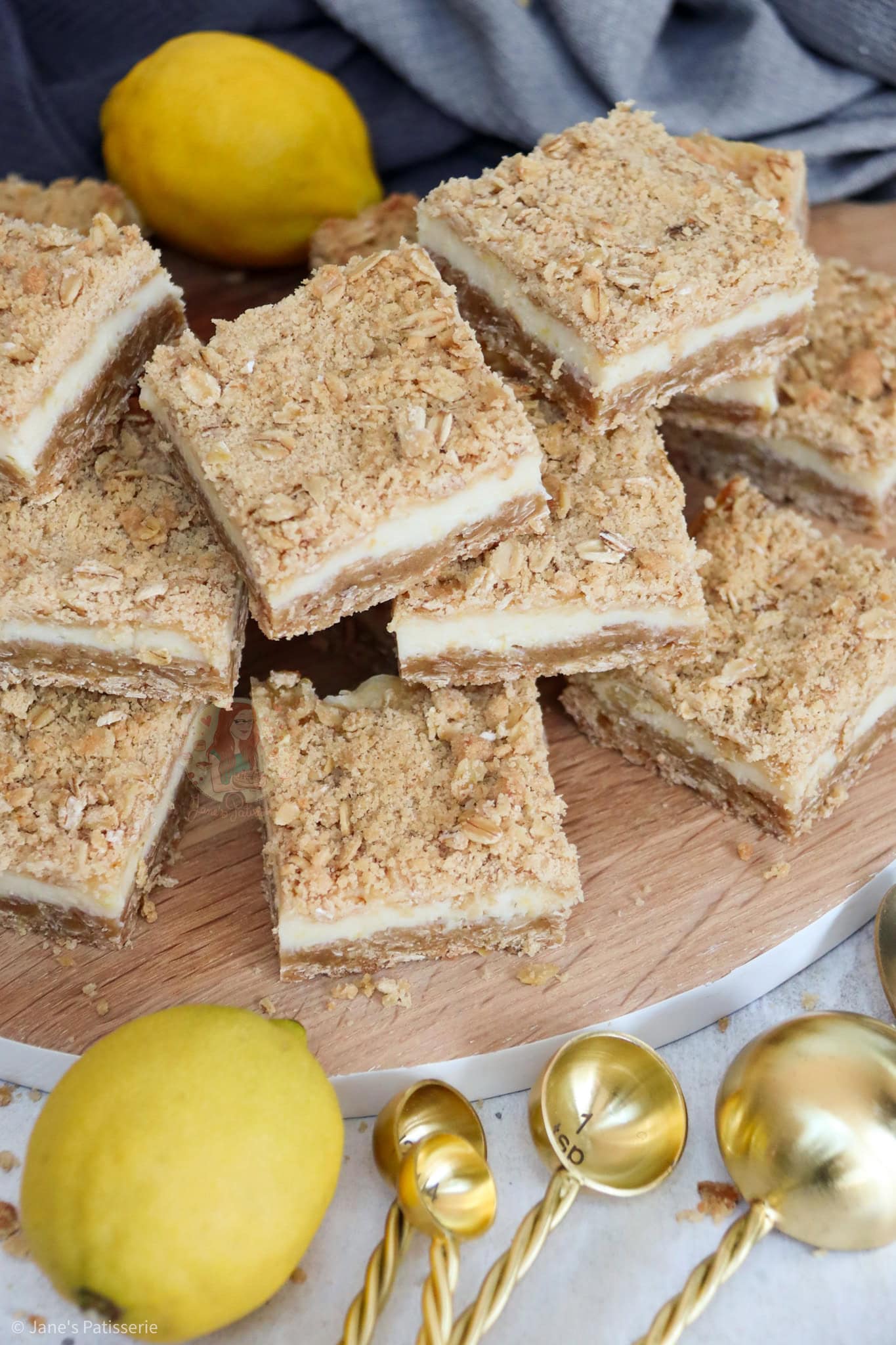 Lemon Crumble Bars! - Jane's Patisserie