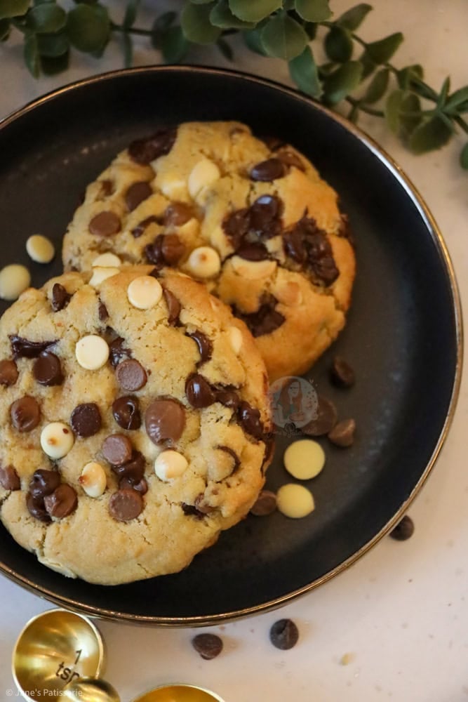 Small Batch NYC Chocolate Chip Cookies - Jane's Patisserie
