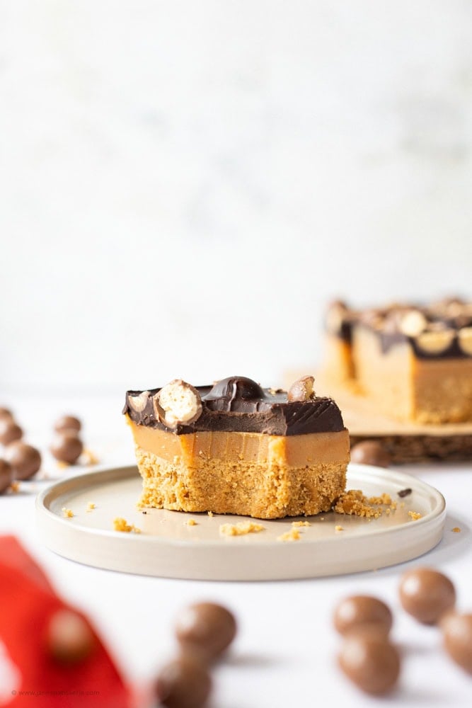 Malteser Millionaires Shortbread! - Jane's Patisserie