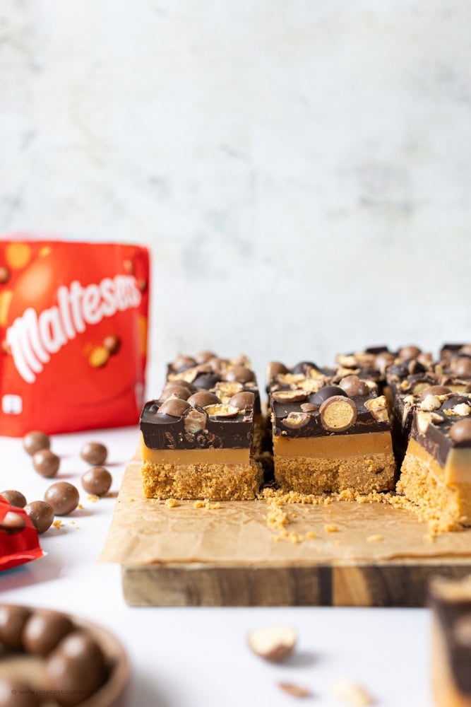Malteser Millionaires Shortbread! - Jane's Patisserie